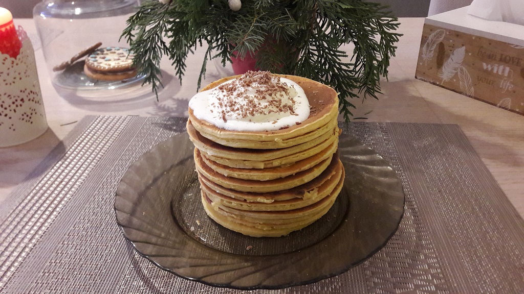 Pancakes na mleku i jogurcie