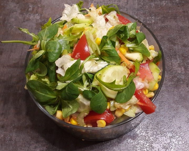 Proste przepisy na surówki - Pasibrzuszek.pl